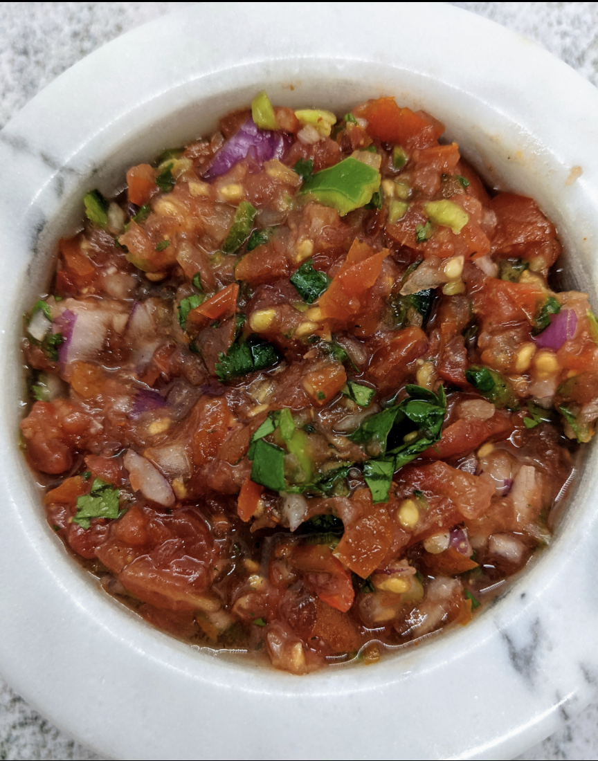 Easy Homemade Salsa - Café Flavorful